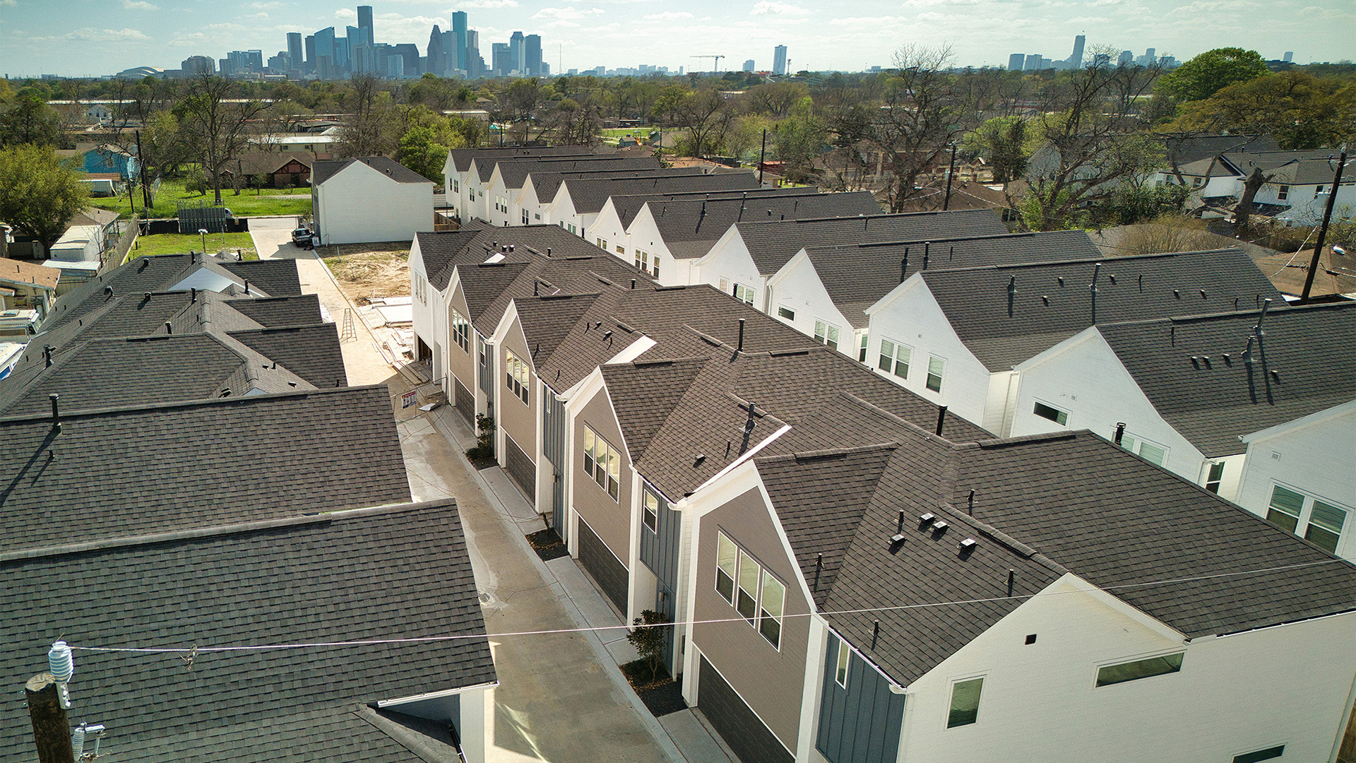 Erin Park - Northside Houston Gated Community